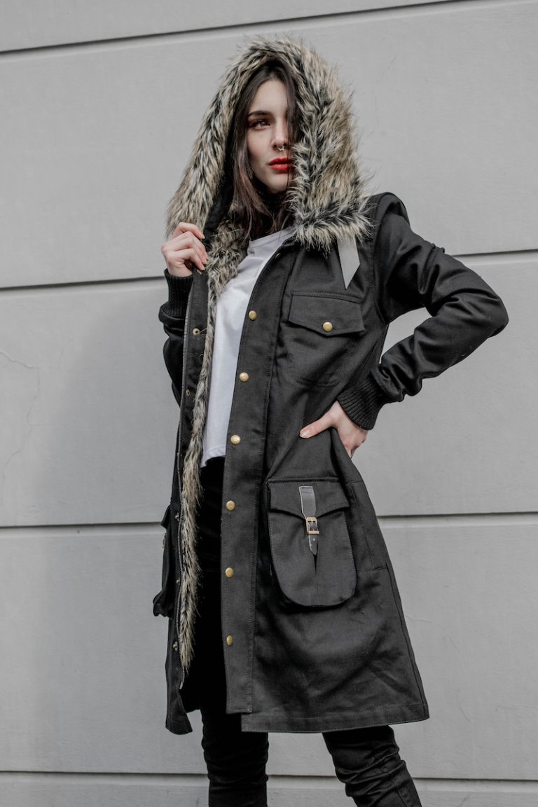 Parka Clásica Negro Mujer - La panaderia rusa